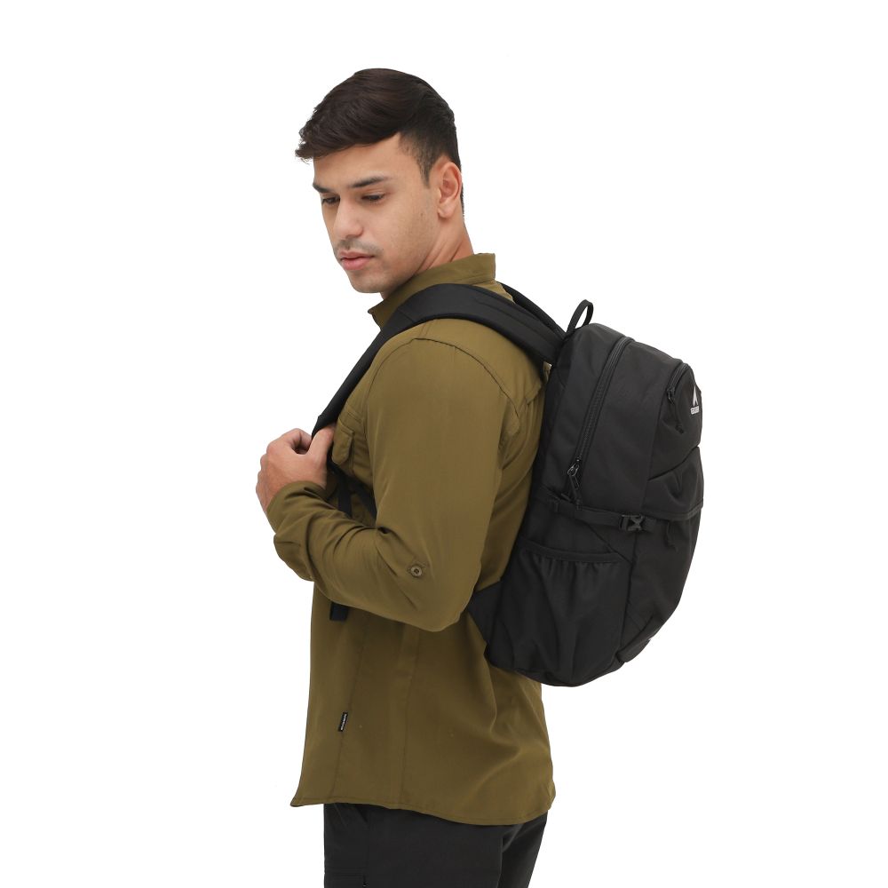 MACACA 22 | Eiger Adventure Official